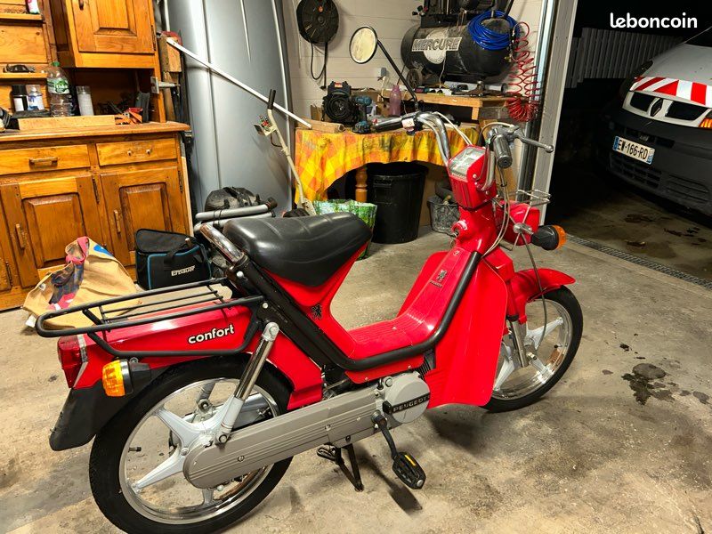 Peugeot 105 scoper - Motos