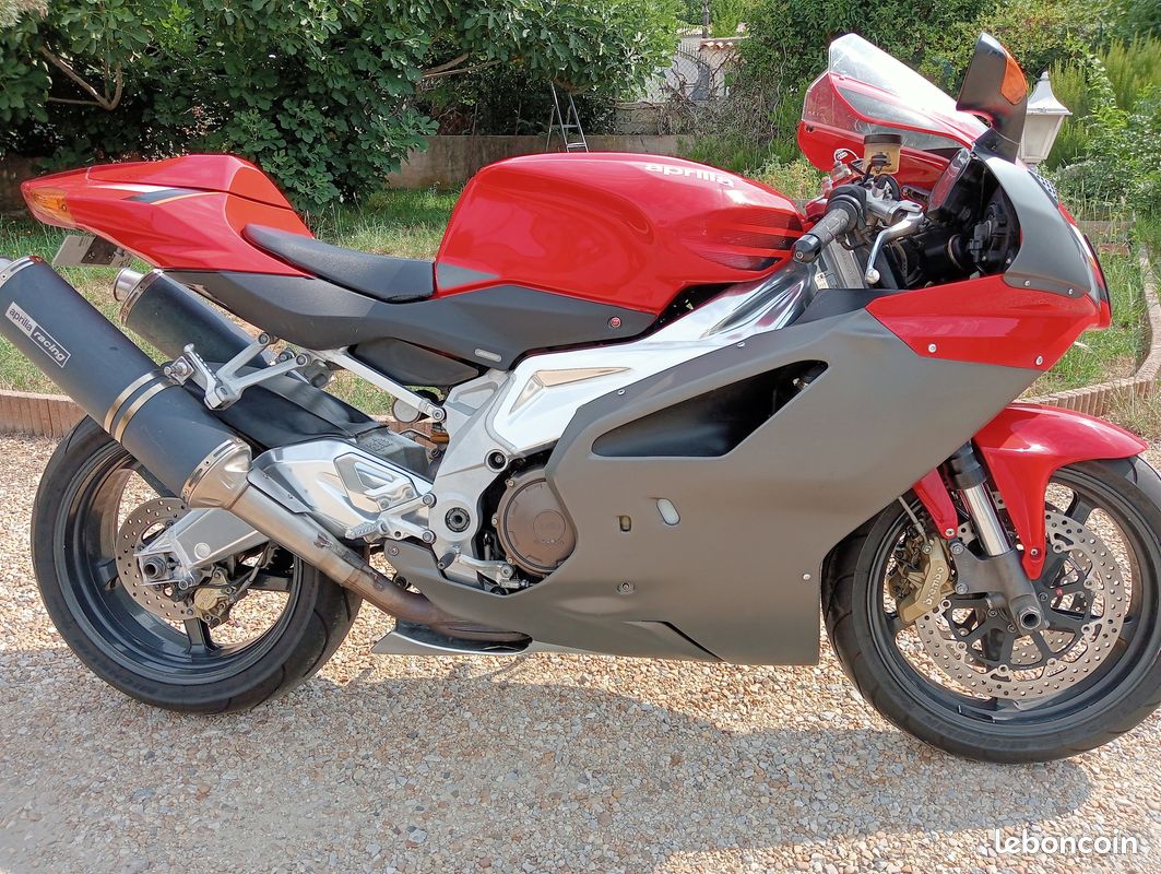 Aprilia rsv 1000 - Motos