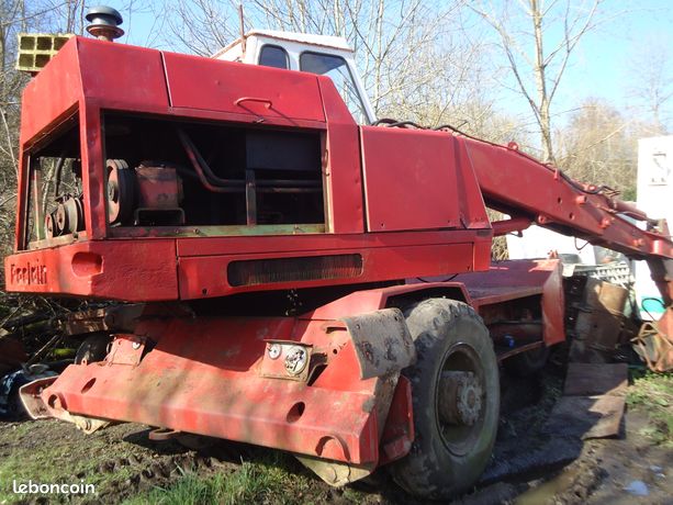 Pelle poclain d'occasion - BTP - Chantier gros-oeuvre - leboncoin