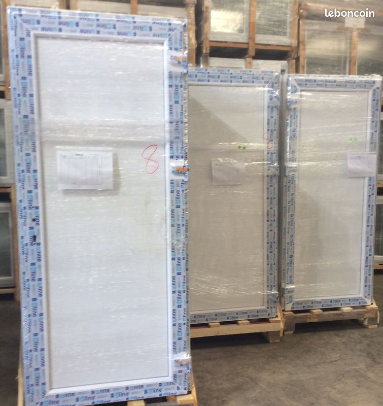 Porte de service neuve : PVC en stock grande promo - Bricolage