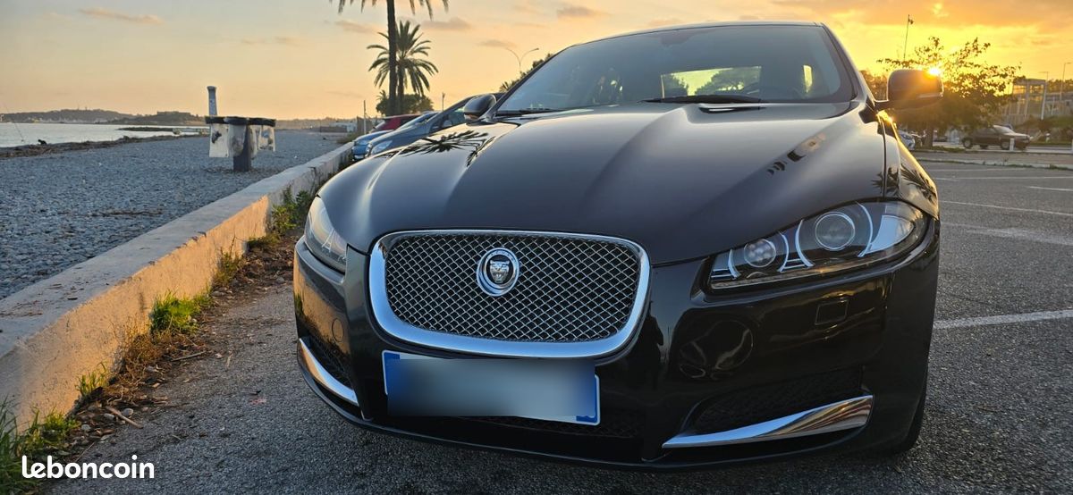 Jaguar XF 2.2 Luxe premium toutes options cuir complet CT OK - Voitures