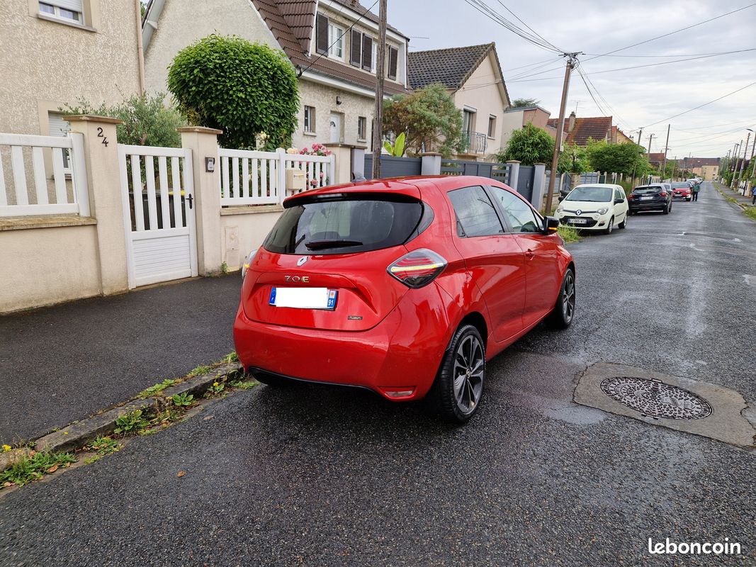 Renault Zoé R135 Iconic 2023 - Voitures
