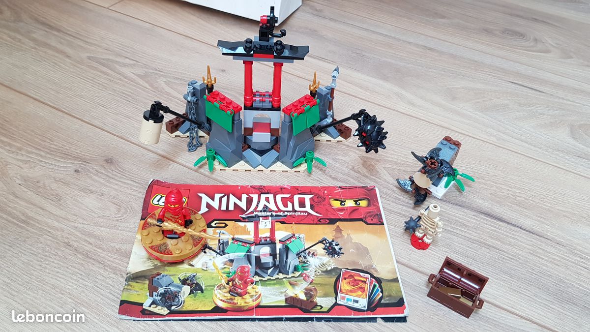 Lego Ninjago 2254 le Temple de la montagne, bon état - Jeux & Jouets
