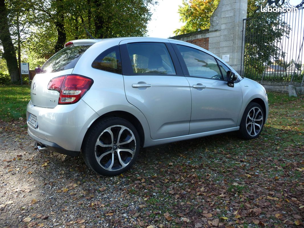 Citroën C3 HDI 1,4l série 2 phase 2 CT ok - Voitures