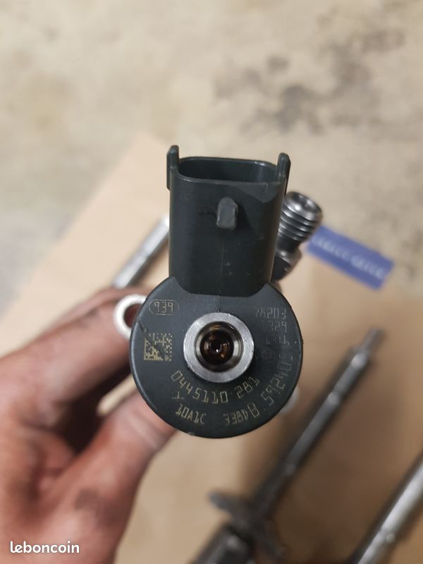 Injecteurs Bosch 1.6 HDI PSA 0445110281 - Équipement auto