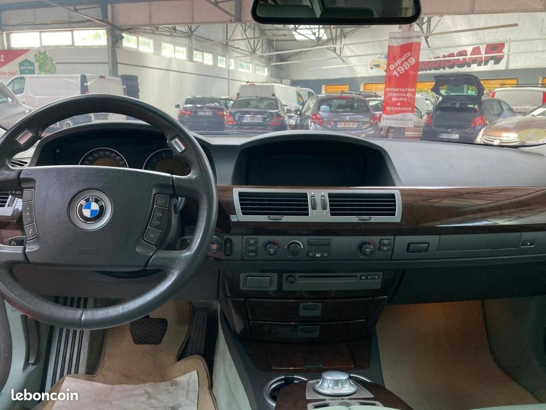 BMW Série 7 E65 - BVA 745i - Voitures