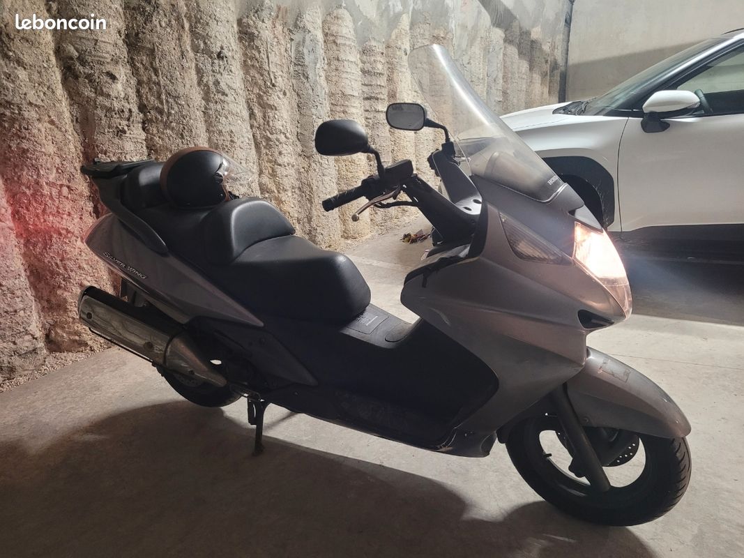 Honda SW-T 400, FJS Silver Wing - Motos