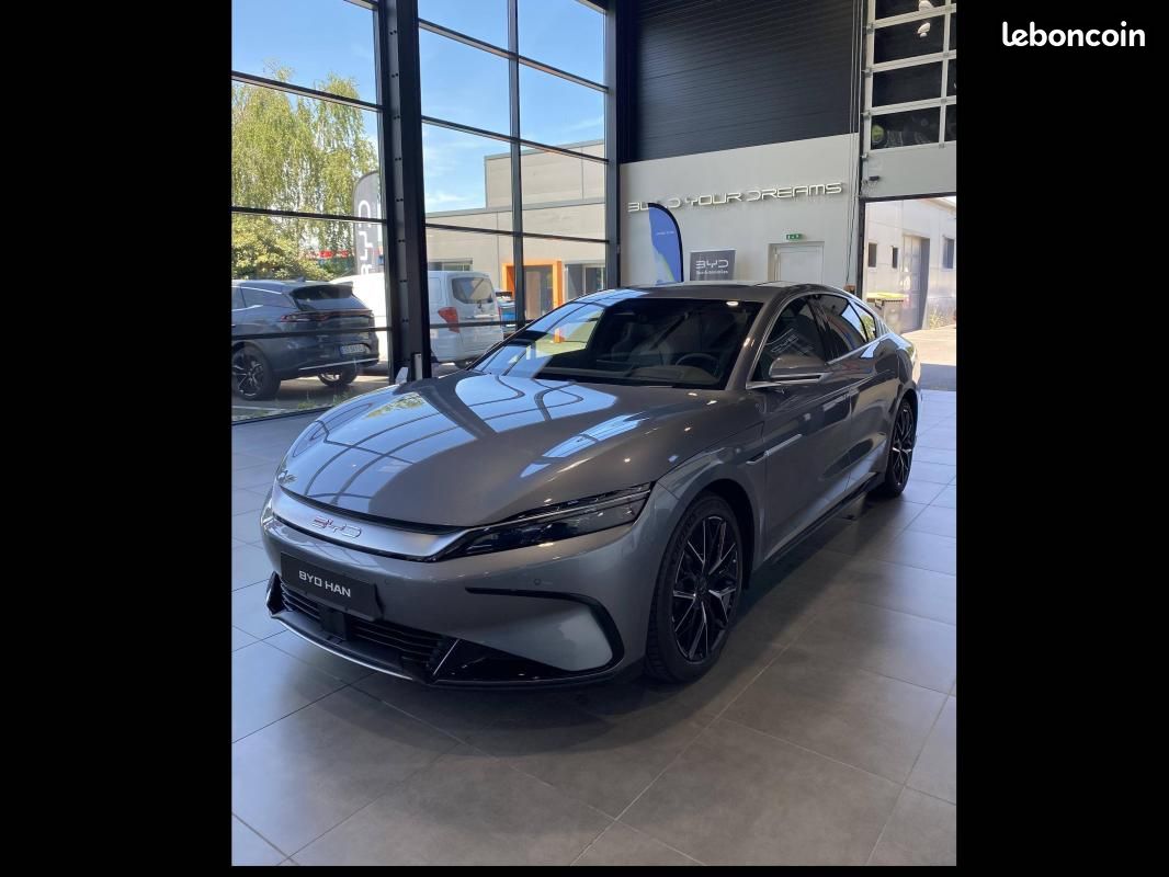 BYD Han 85 kWh 517ch Executive Blue 4p - Voitures