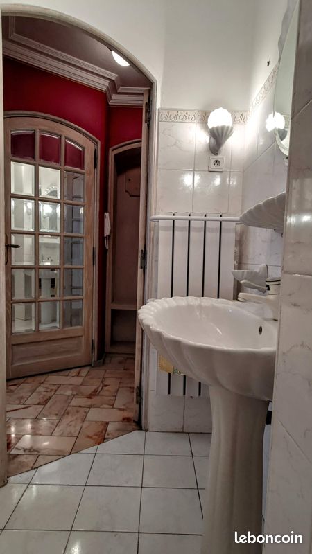 Promenade des Bains, studio Fréjus Plage, limite port de St-Raphaël ...