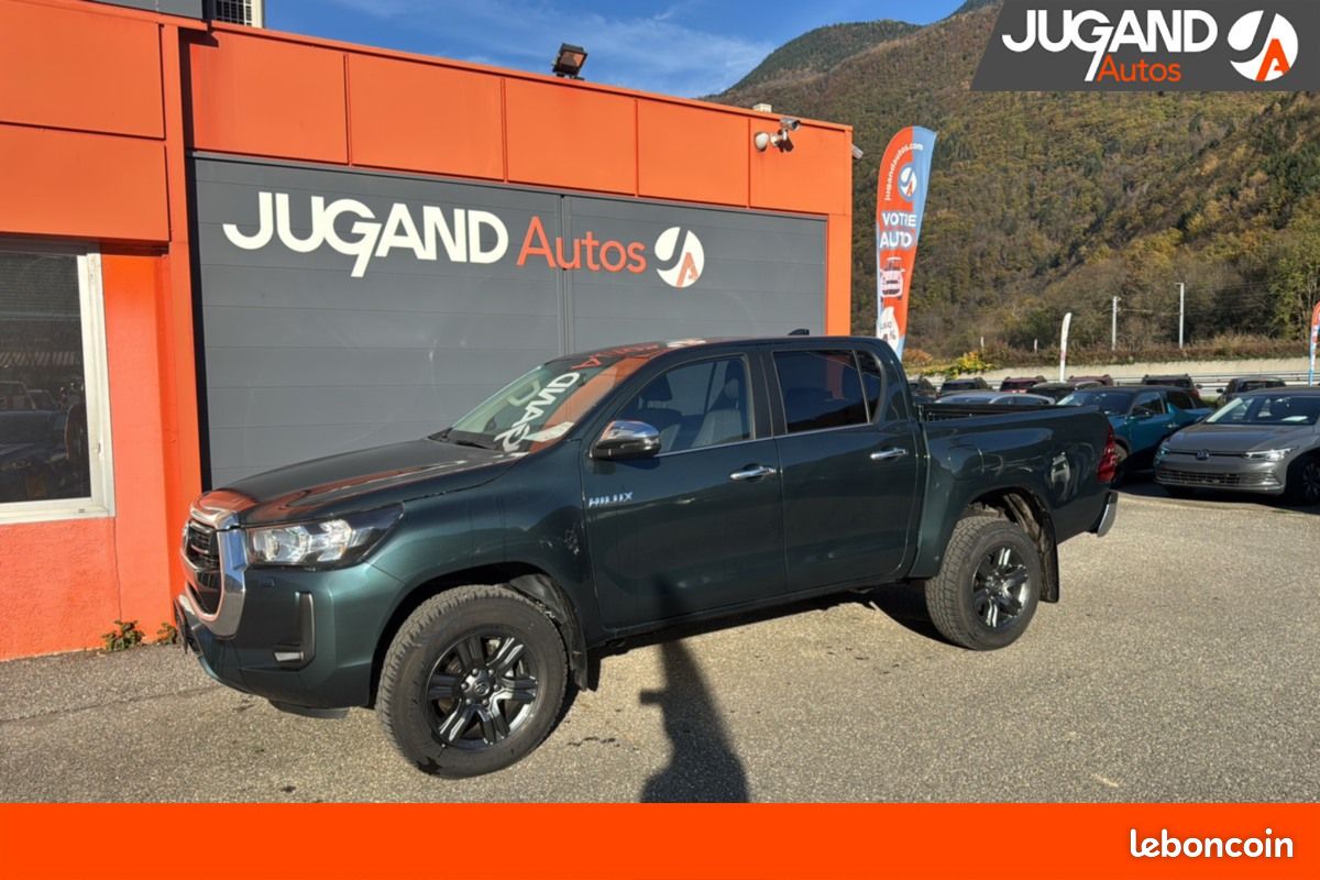 Toyota Hilux 2.8 D4-D 204 LEGENDE 4PL BVM6 - Voitures