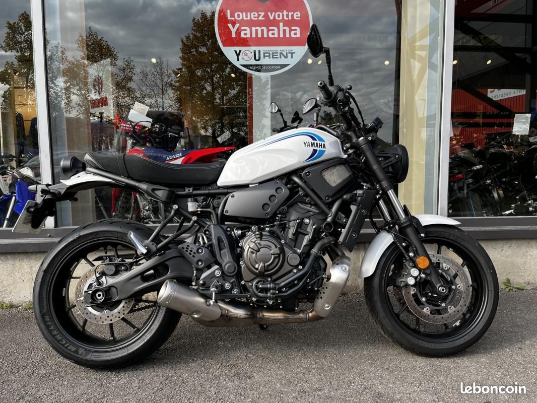 Yamaha XSR 700 ABS - Motos