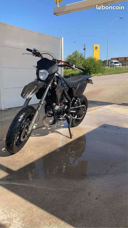 50 rieju mrt - Motos