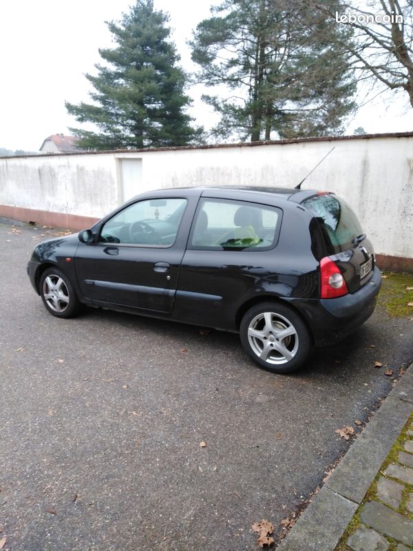 Clio 2 phase 2 1,6 16S - Voitures