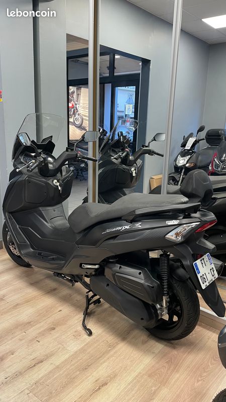 Sym Joymax Z 300cc - concession SYM OUVERT SAMEDI MATIN - Motos