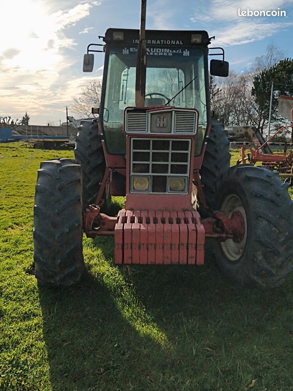 Ih 1055 - Tracteurs