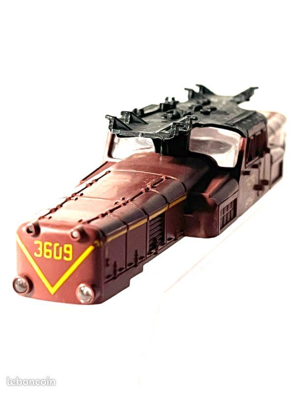 Caisse nue locomotive CFL 3609 HO 1/87 JOUEF - Modélisme