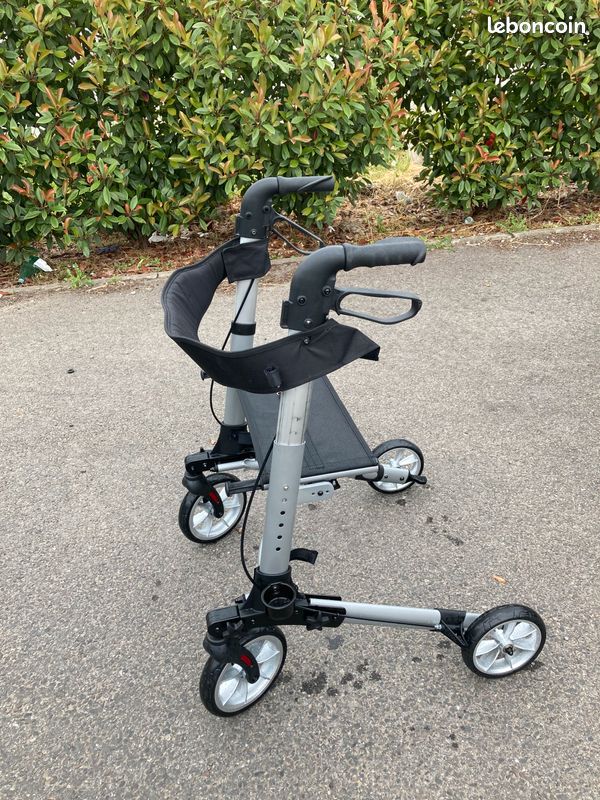 DEAMBULATEUR (ROLLATOR) 4 ROUES MOKA aide à la marche - Matériel médical