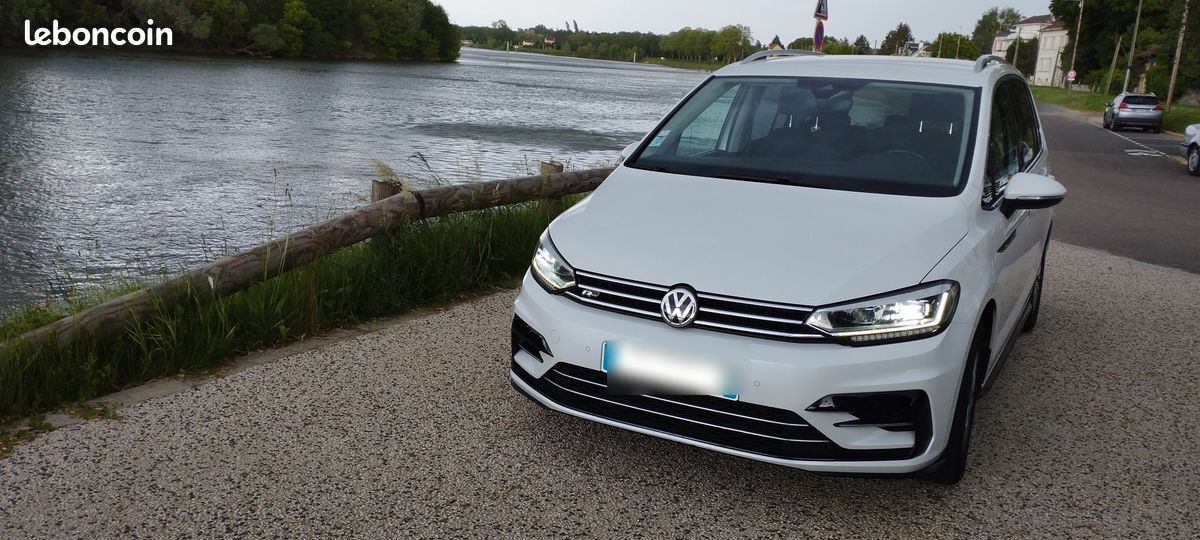 Volkswagen Touran 2l TDI 7 places - Voitures