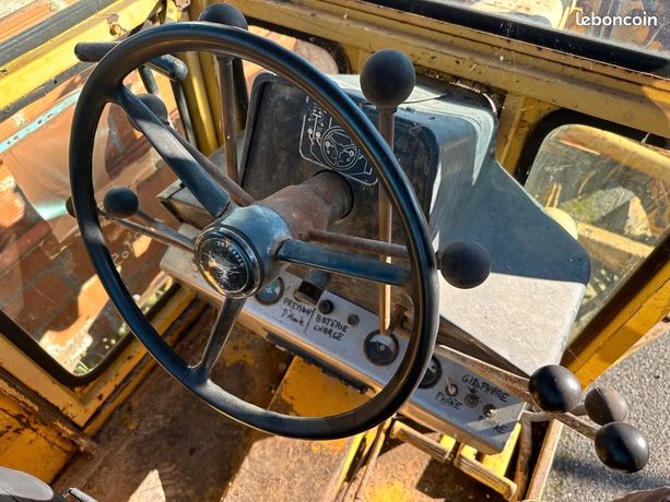 Niveleuse d'occasion - BTP - Chantier gros-oeuvre - leboncoin
