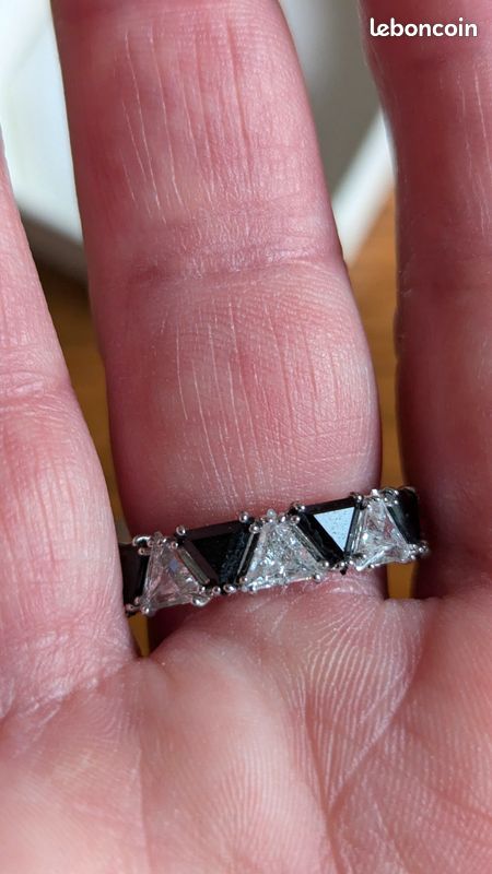 Bague cocktail Ortyx cristaux blancs et noirs métal rhodié Swarovski ...