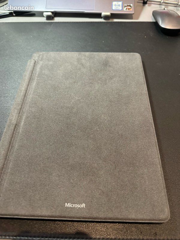 Microsoft Surface Pro 9 + Clavier Signature Slim Pen 2 - Excellent état ...