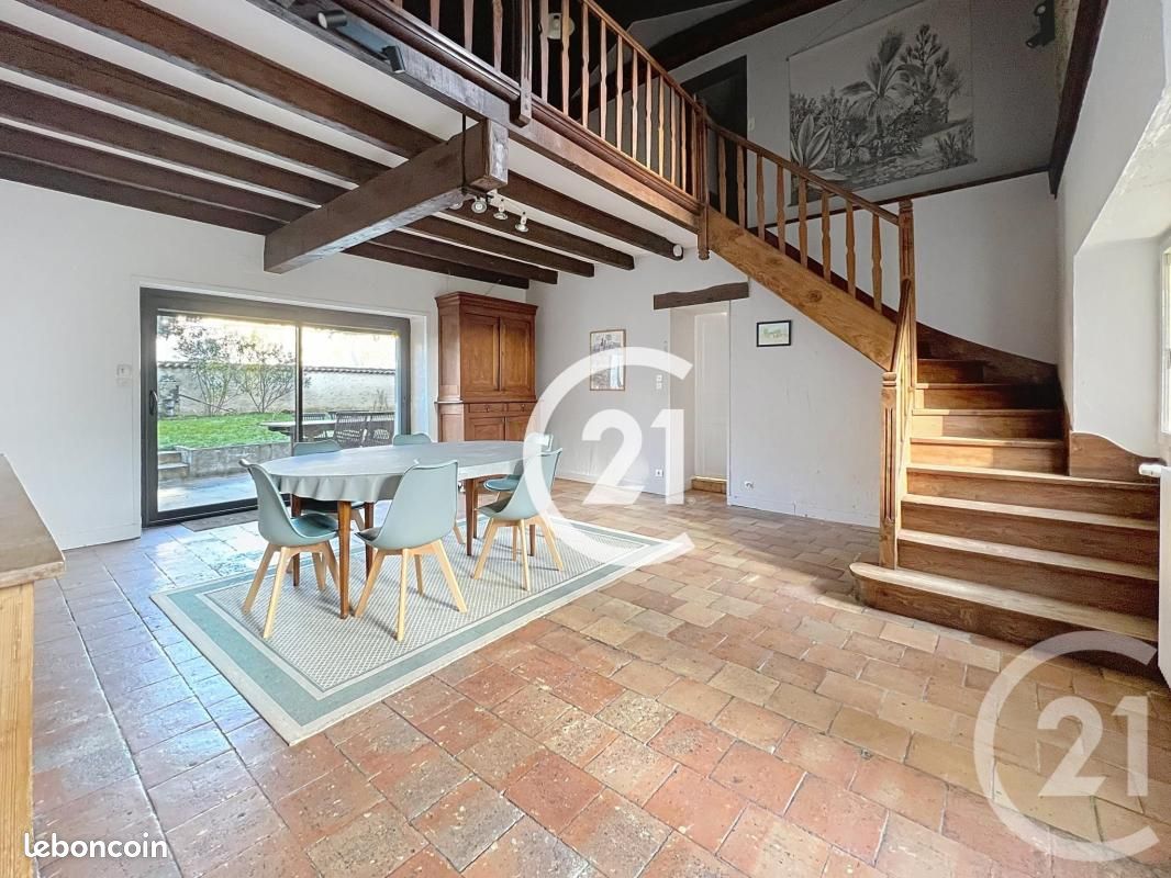 Maison de ville 6 pièces 179 m² - Locations