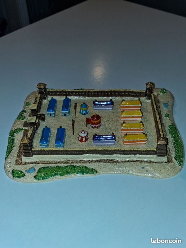 Micro camp romain pixi - Collection