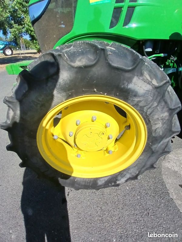 John Deere 5090G - Tracteurs