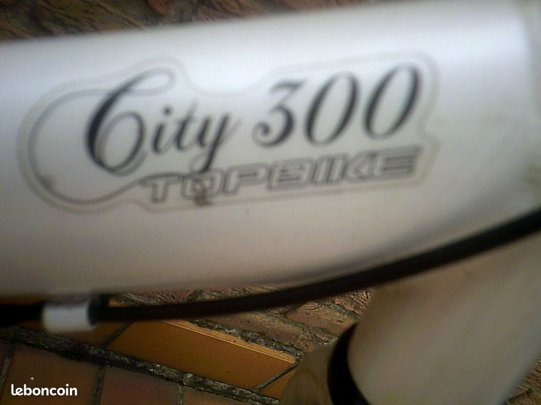 Vélo femme city 300 très bonne état - Vélos