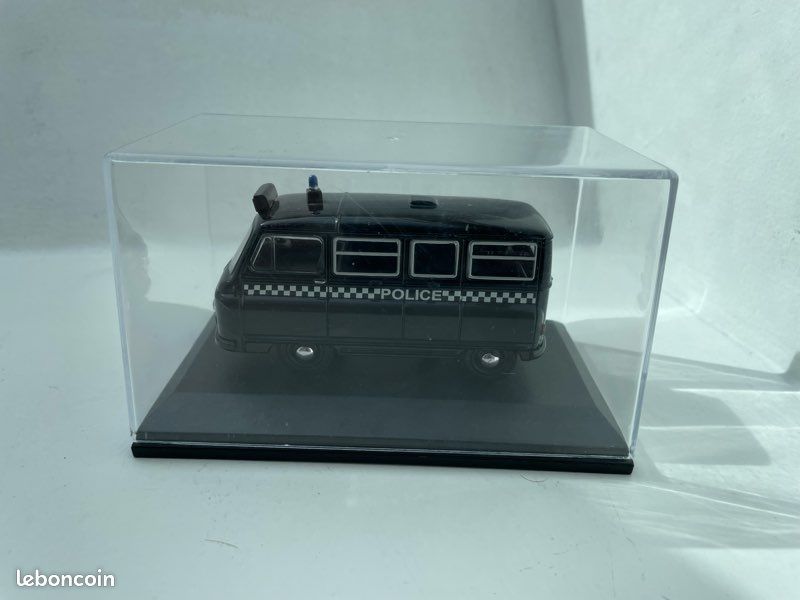 Voiture miniature pas cher Austin J4 Police «Black Maria» 1971 Oxford 1 ...