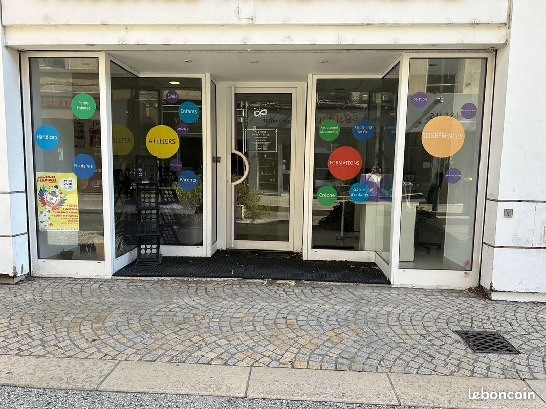 Local pro/commercial traversant – Lyon Vaise centre (Valmy)– 100 m² ...