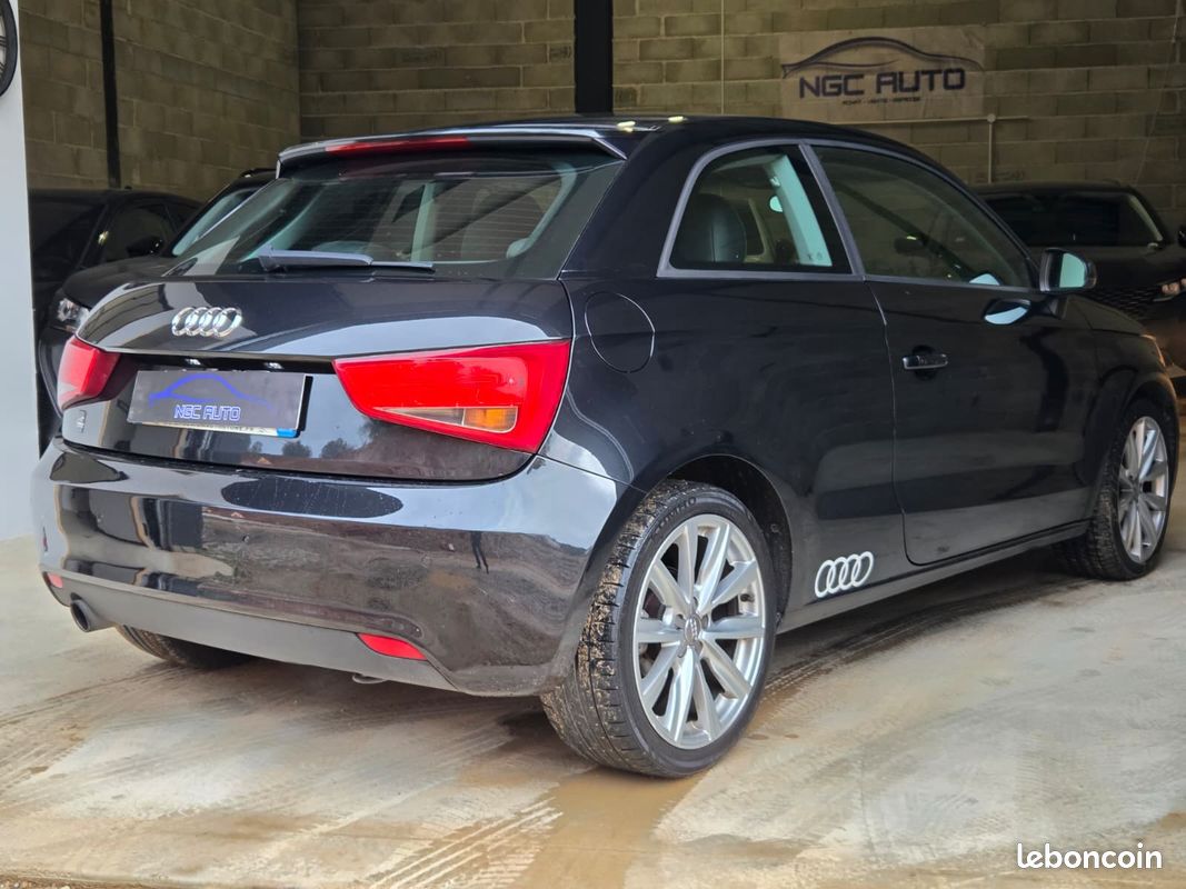 Audi A1 1.6 TDI Ambition Luxe * TOIT OUVRANT / CLIM AUTO / REGULATEUR ...