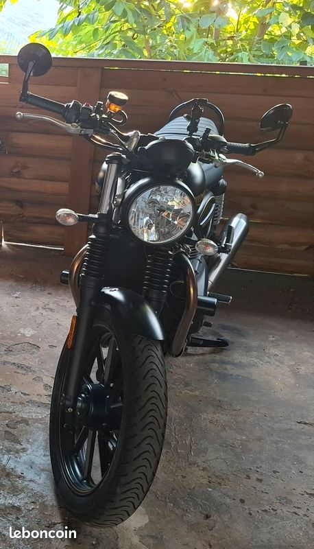 Street Twin 900 Goldline (Speed Twin) - Motos