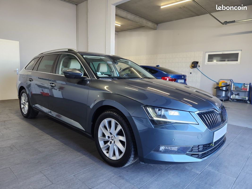Skoda SUPERB 2.0 TDI 190ch 4X4 DSG - Style - Voitures