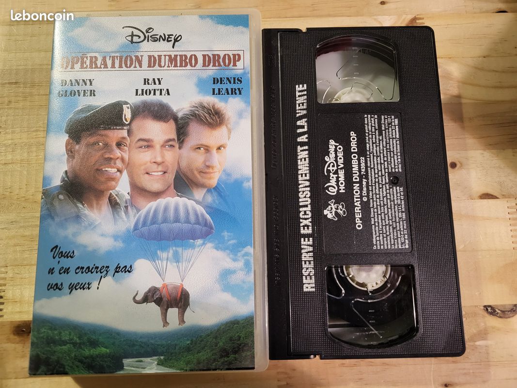 Operation Dumbo Drop VHS - DVD - Films