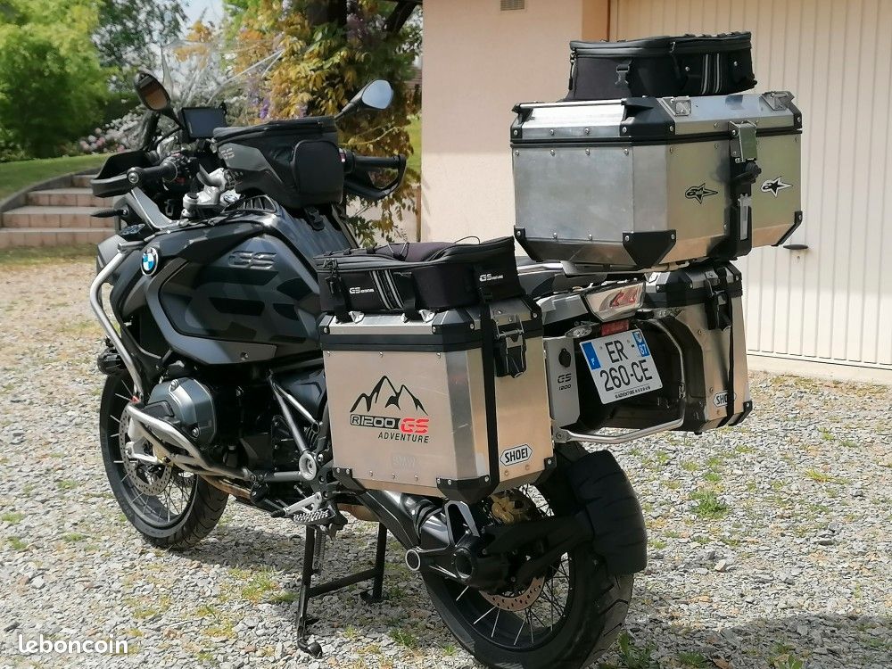 GSA 1200 triple black - Motos