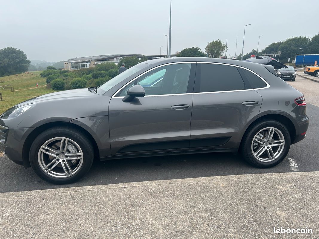 Porsche macan - Voitures