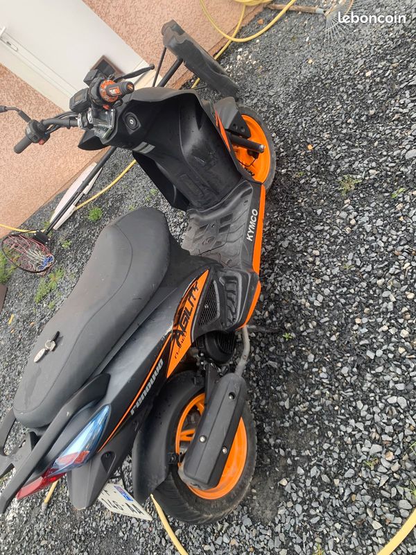 Scooter Kymco Agilyty 50cc - Motos