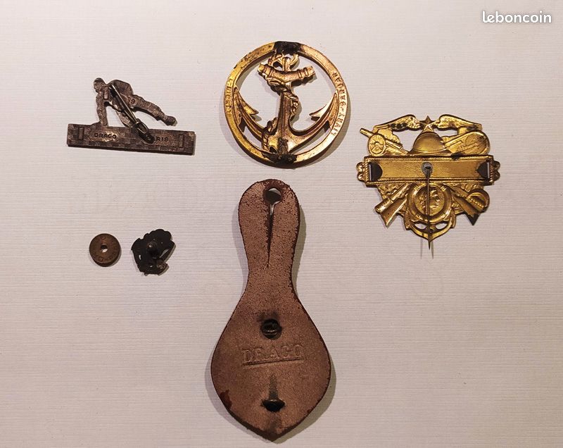 Lot insignes militaire - Collection