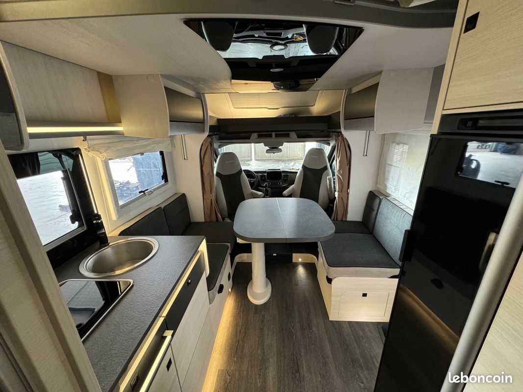 Camping car chausson 788 Titanium Ultimate Ford 2L 170cv - Caravaning