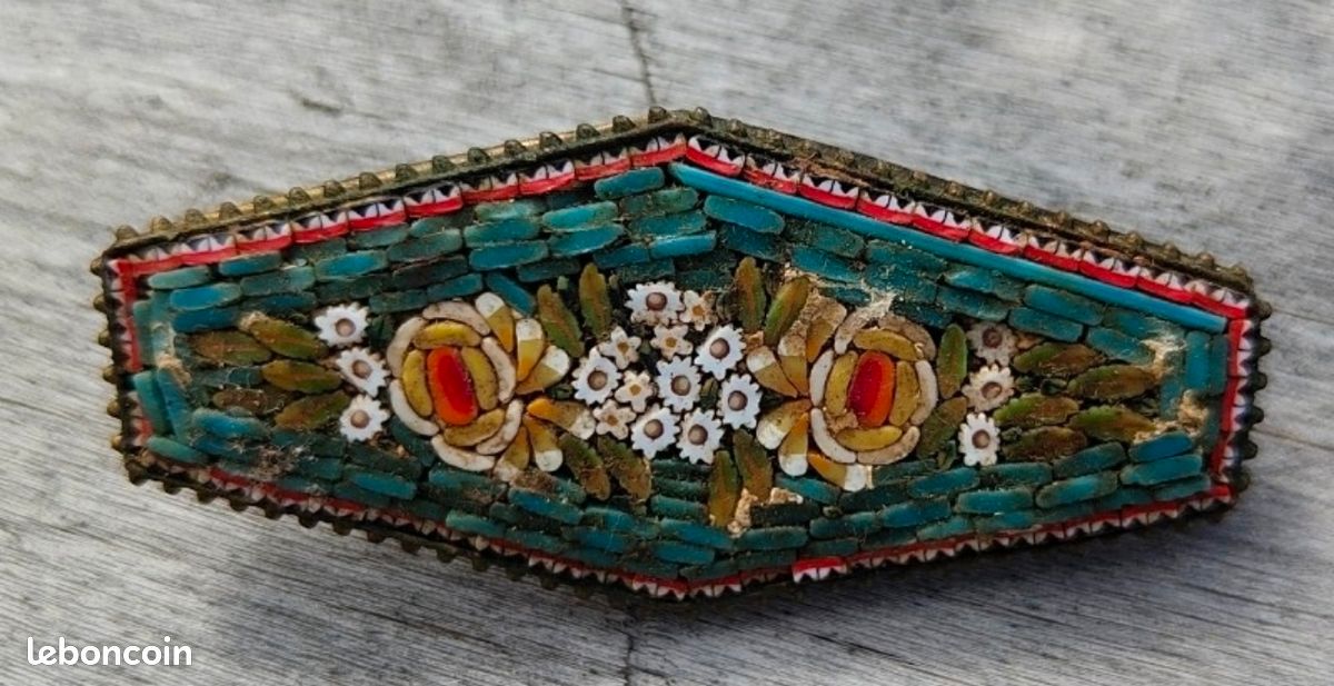 Broche en micro mosaïque - Collection