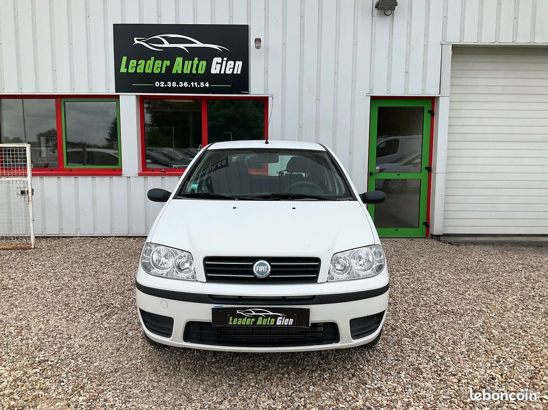 Fiat Punto Phase 2 1.2 i Bipower 60 CH PREMIERE MAIN 85 015 KM - Voitures