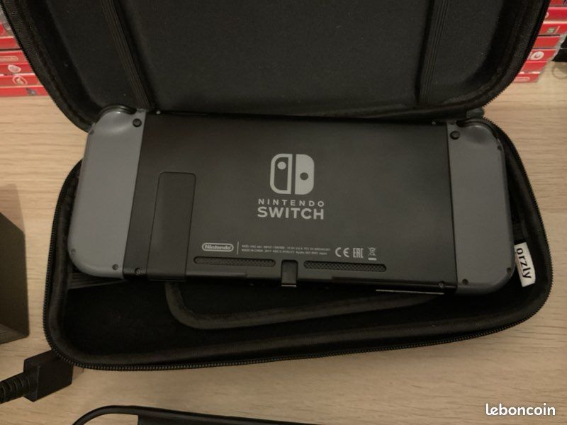 Console Nintendo Switch V1 non patch très bon état - Consoles