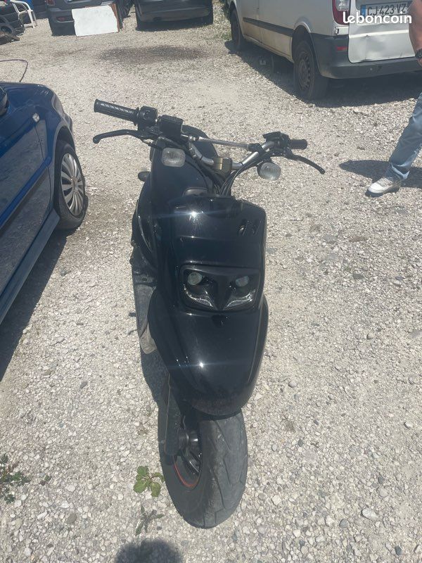 Booster noir 2t - Motos
