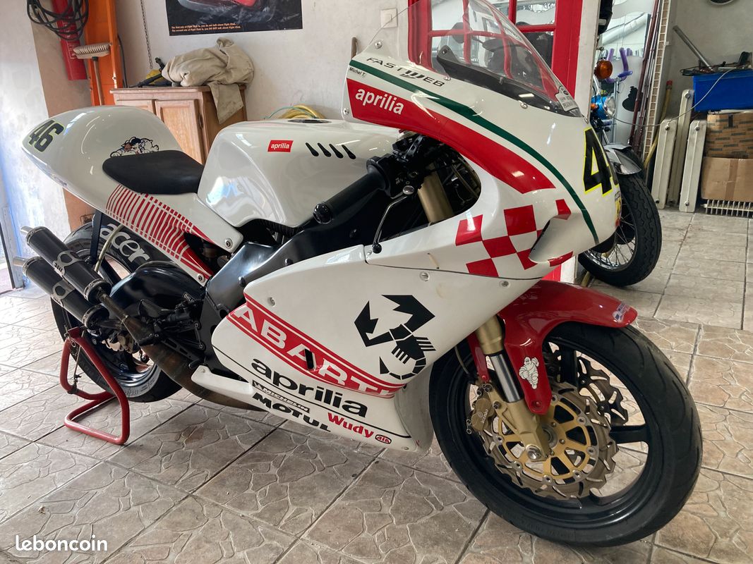 Aprilia RS 250 circuit - Motos