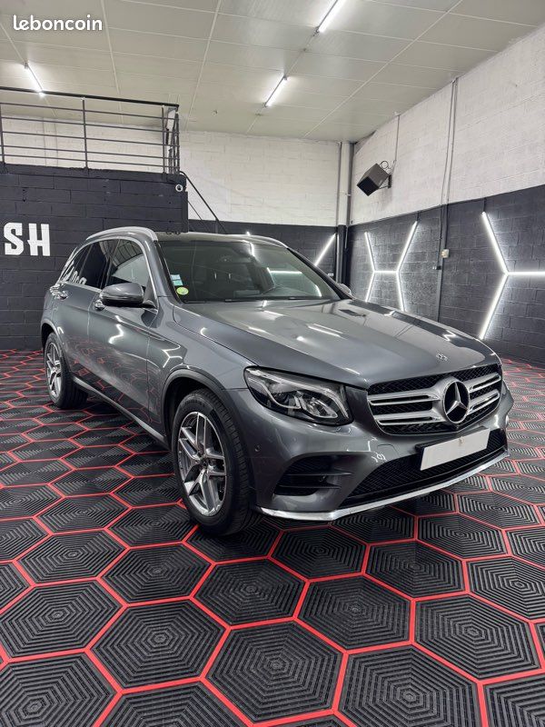 Mercedes GLC 220D 9G-Tronic 4Matic Sportline Kit AMG - Voitures
