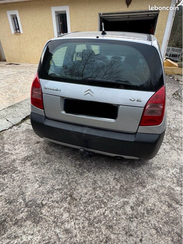 Citroën C2 1.4L 75 CV - Voitures