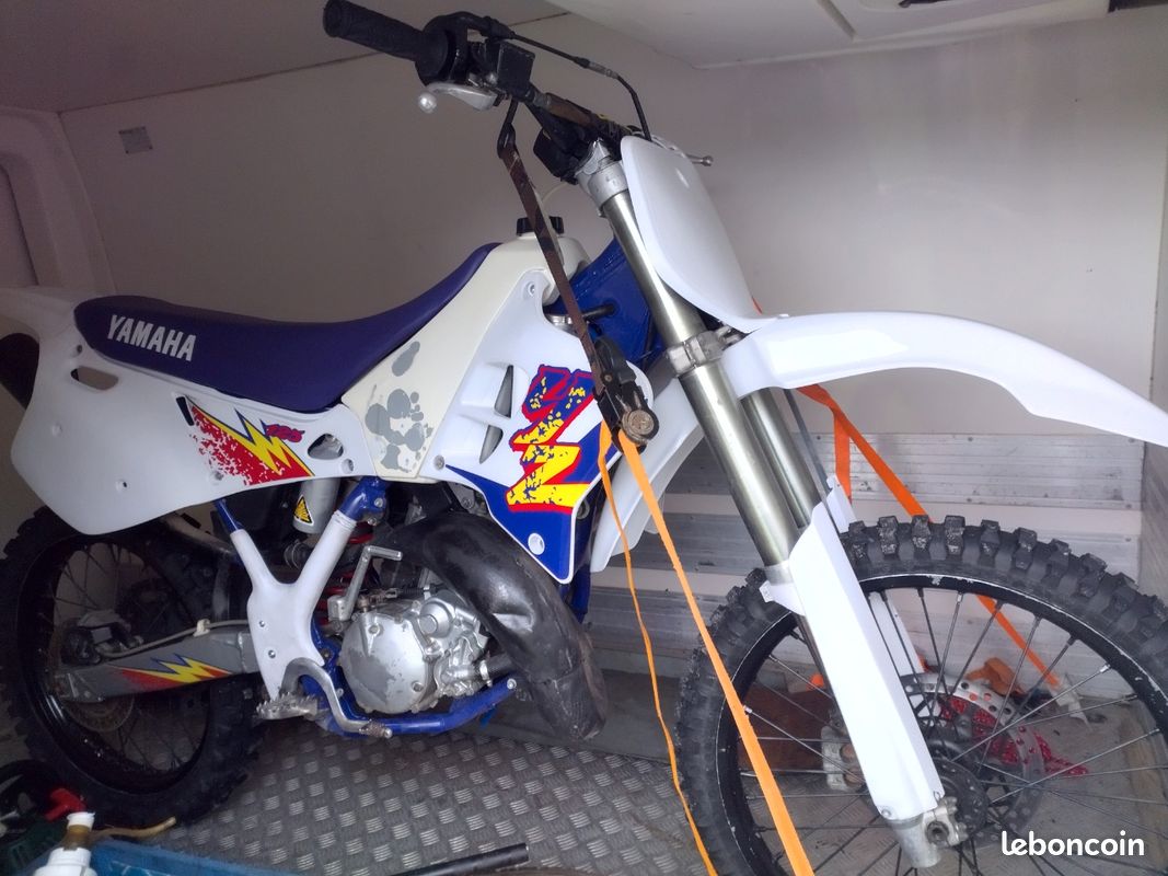 Échange Yamaha 125 yz homologation de l'époque - Motos