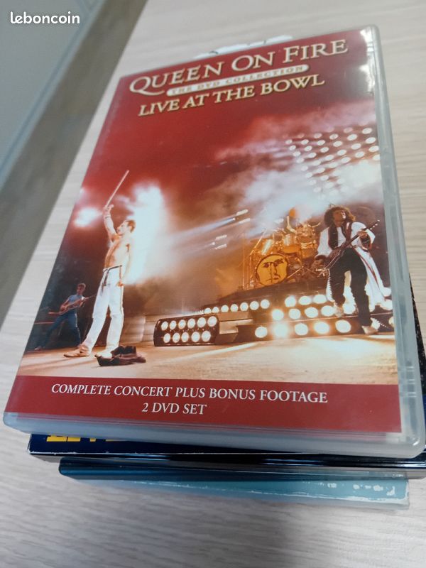 Queen on fire dvd collection Liverpool at thé bowl - DVD - Films