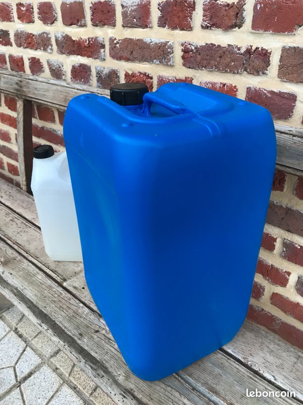 Bidons 25 litres plastique - Bricolage
